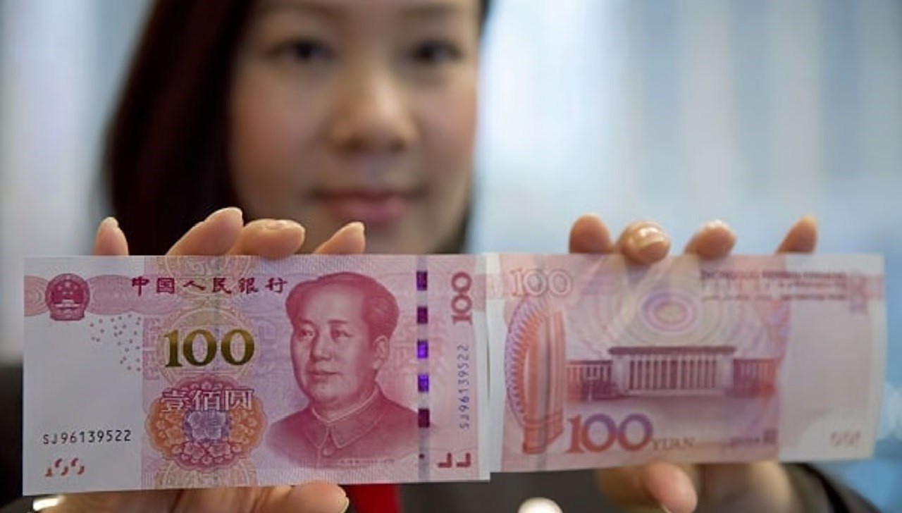 Le yuan chinois tombe à son plus bas niveau depuis 16 mois
